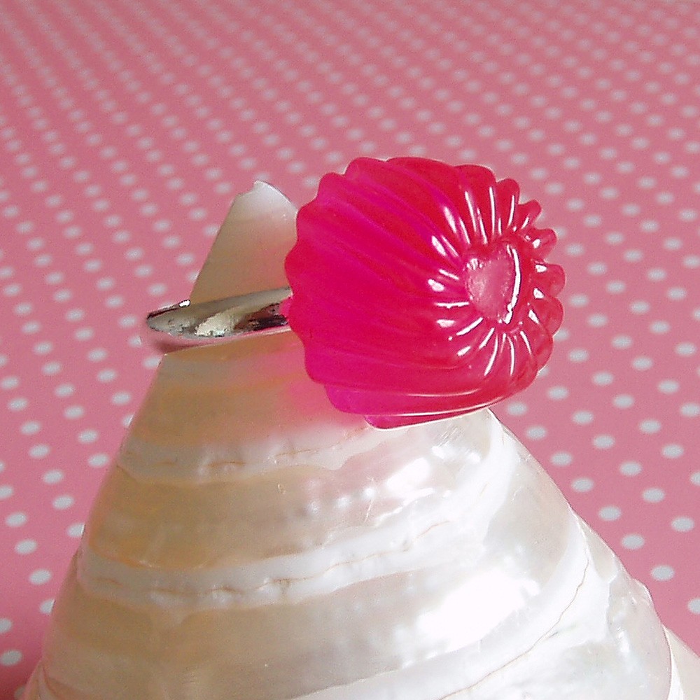 Strawberry Jelly Drop Ring on Luulla